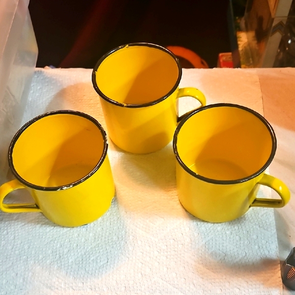 Dining | 3 Vintage Yellow Enamel Mugs Set | Poshmark